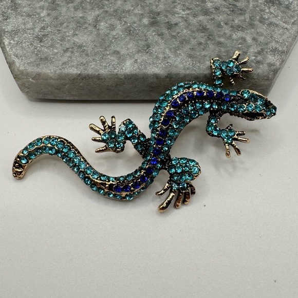 Jewelry | 32 Sparkly Gecko Pin Brooch | Poshmark